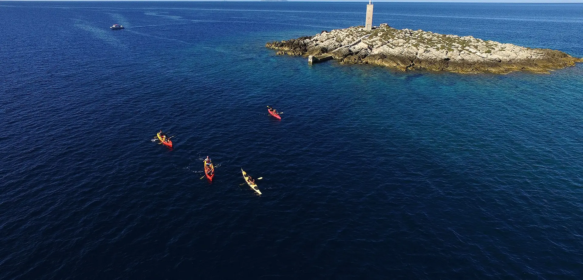 SECLUDED BEACHES KAYAKING - Alternatura Komiza, Island Vis, travel agency